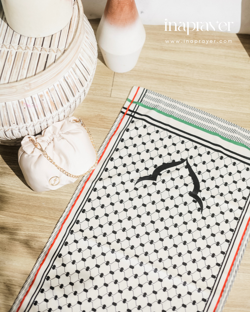 Ivory Keffiyeh Velvet Mat – Inaprayer